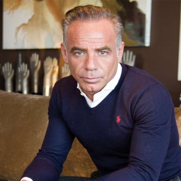 Joaquín Torres, mediático arquitecto y diseñador, más de cerca.